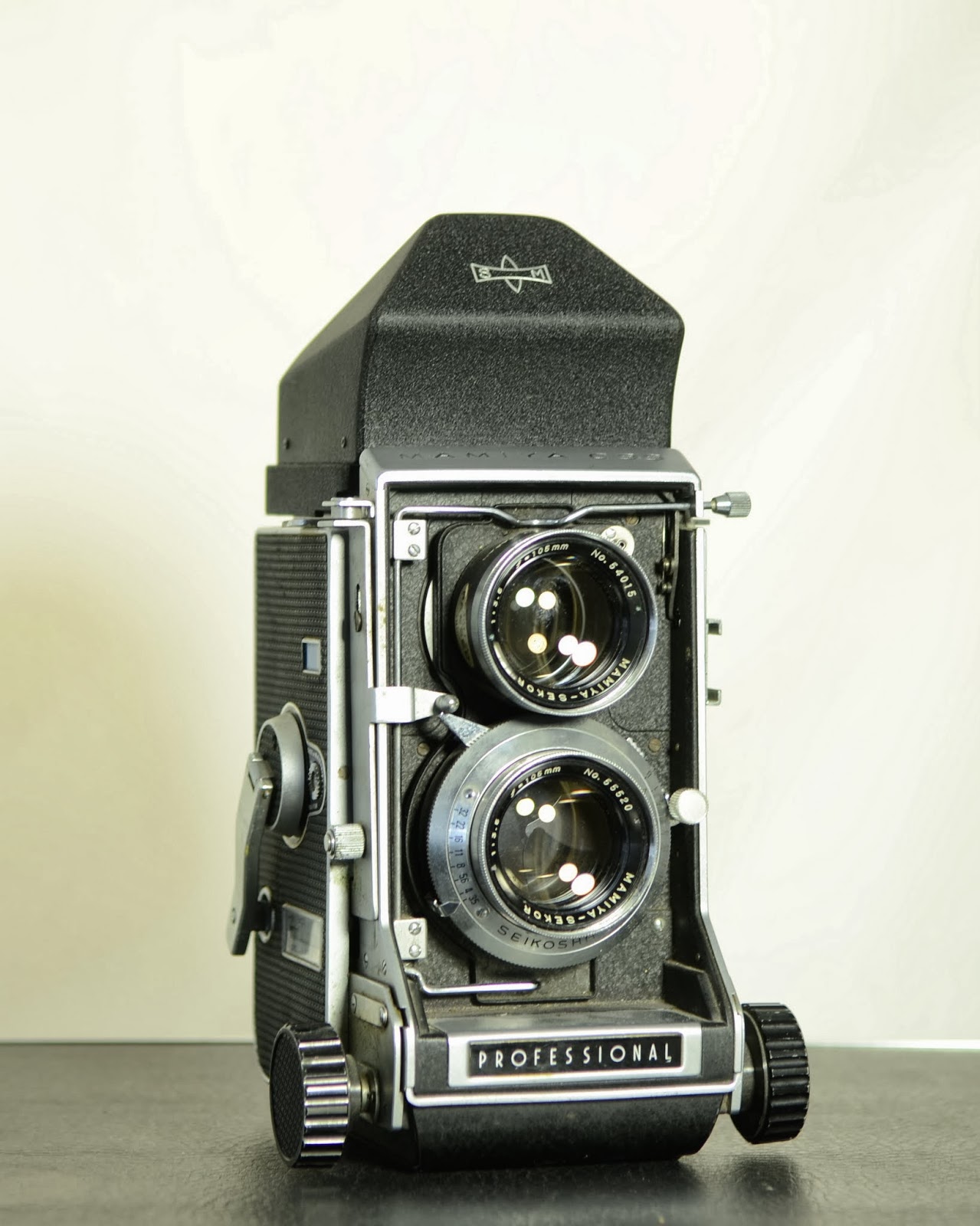 Vintage Camera House: Mamiya C33 TLR camera