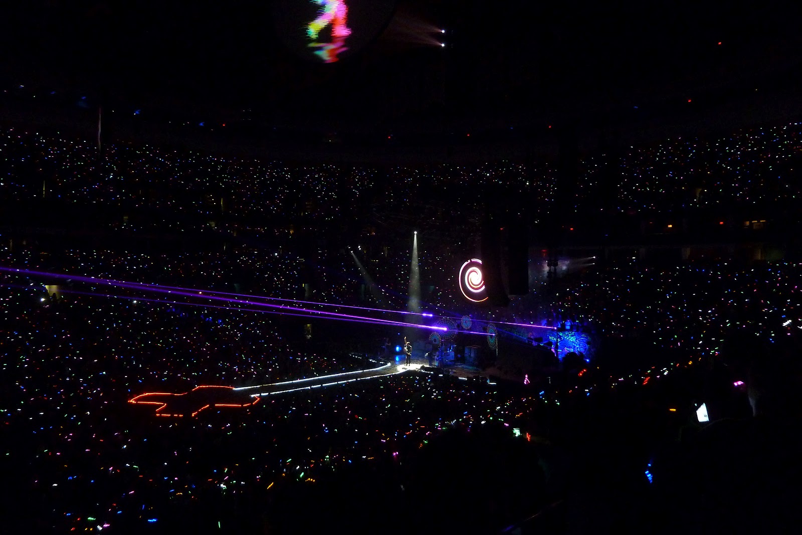 Music Blog, Live Reports, Playlists & more...: Coldplay @ Boston TD ...