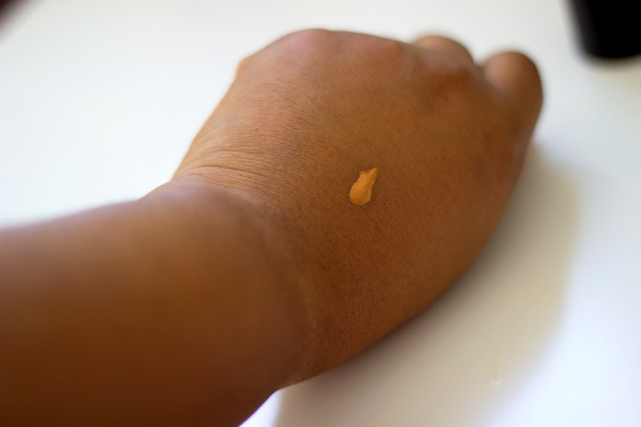 FashStyleLiv: Kuddy Cosmetics Ultra Waterproof Matte Foundation Review