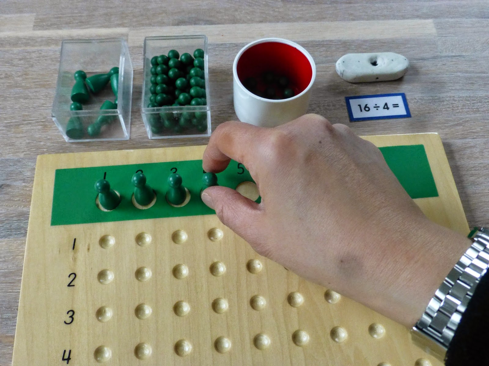 Family FECS: Montessori Activity: Division Board - Static Division ...