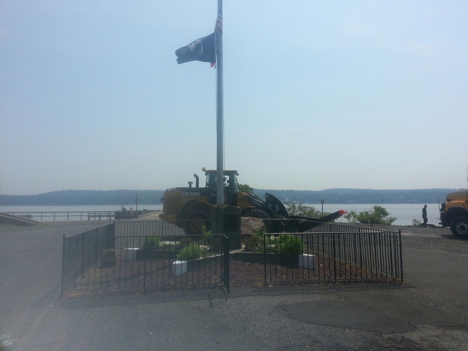 APOGEE Poet: NEW MONUMENT MARKS 70TH ANNIVERSARY OF CAMP SHANKS, WW II ...