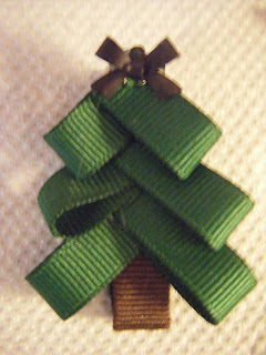 Lucky's Crafts: Make your own Christmas Tree Hair Clip