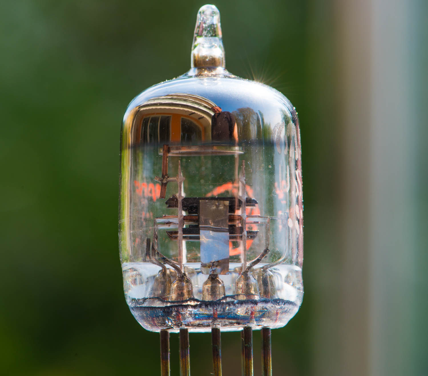 VinylSavor: Tube of the Month : The 6AM4