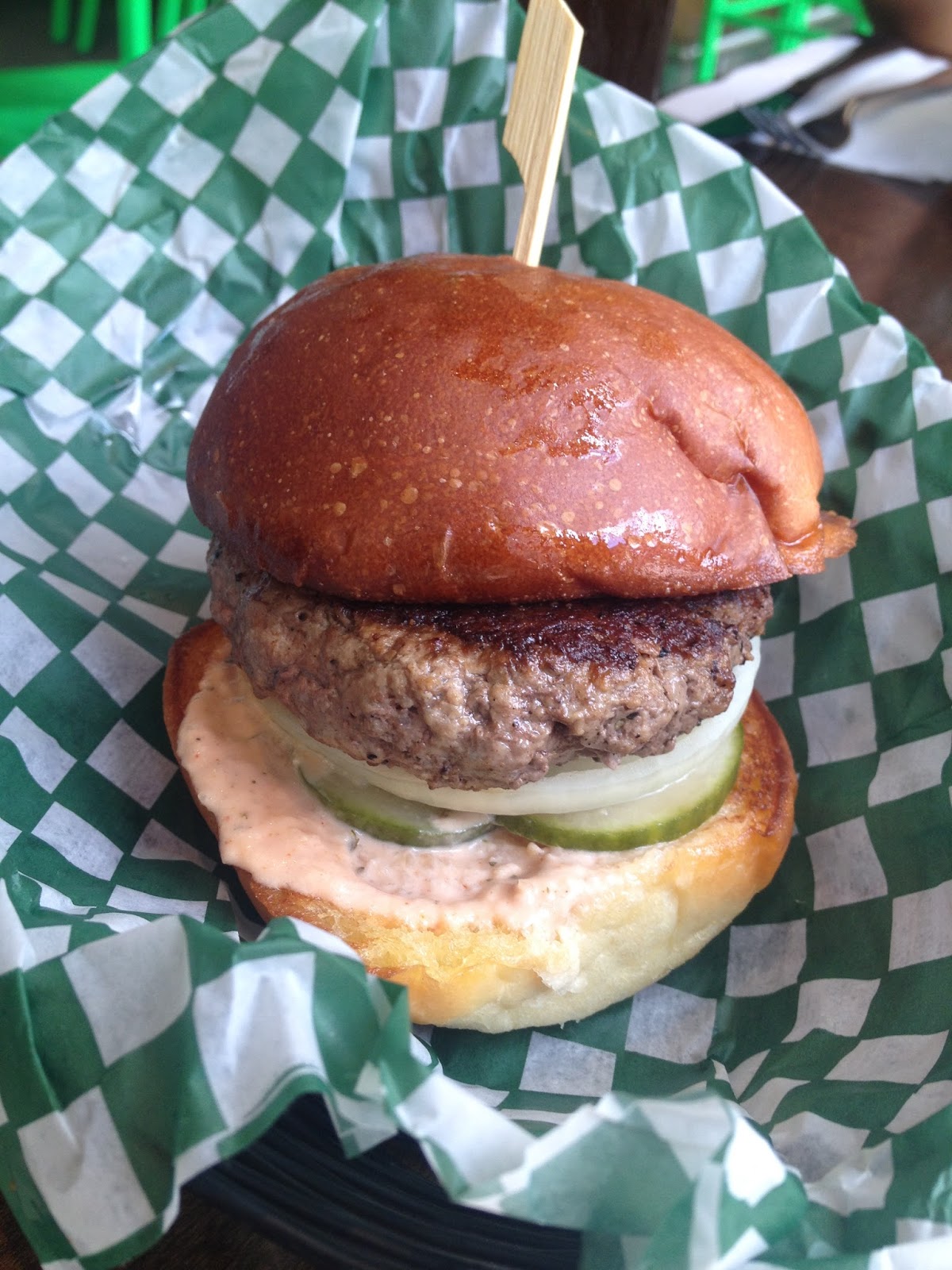 #BurgerTours: Burger Review #13: Wahlburgers