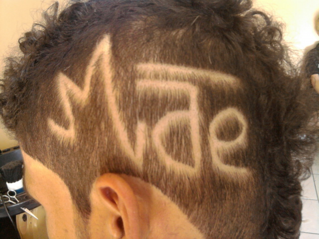 Gestos Nobres: Cortes Letras ou Palavras