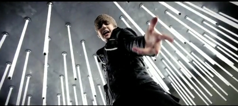 Justin Bieber - Somebody To Love Remix ft. Usher