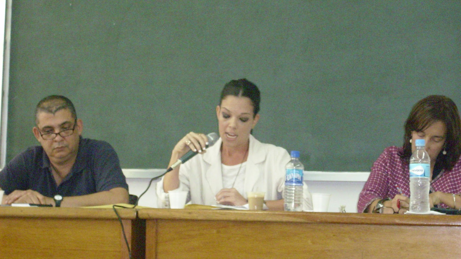 Praxis Humanista-FHE: diciembre 2011