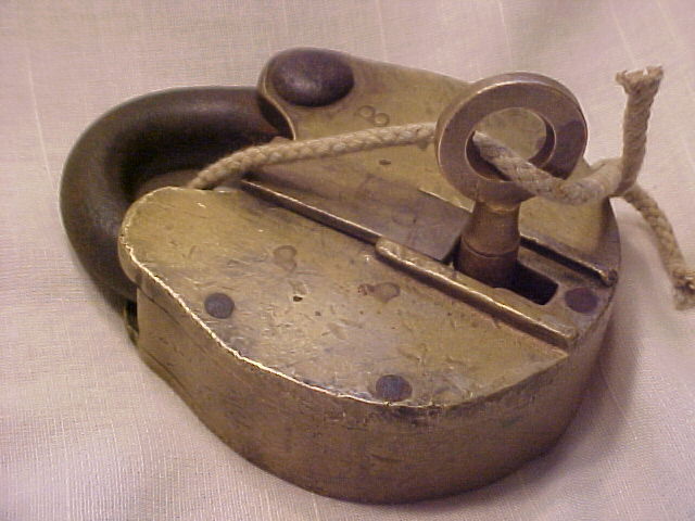 RestraintsBlog: ******* 1890s 1900 BRASS & IRON PADLOCK