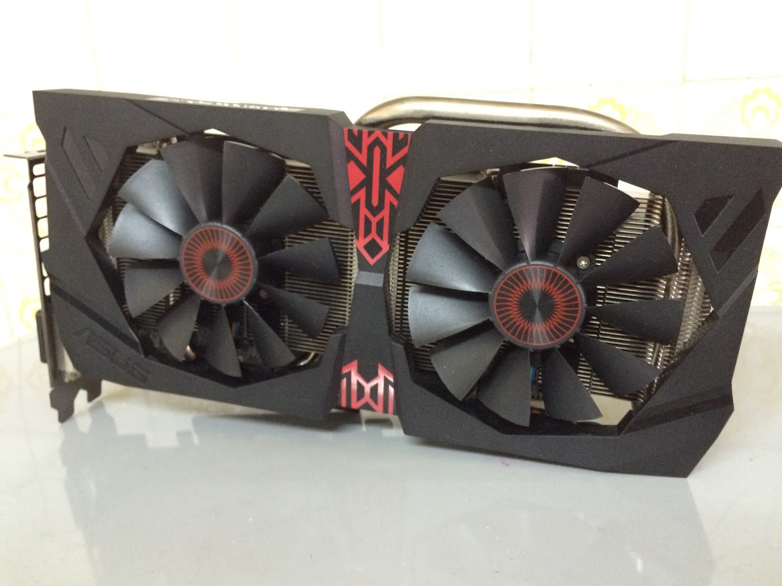 Unboxing & Review: ASUS STRIX R9 380