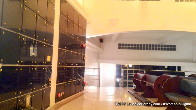 Woman In Digital: What's Inside Phoenix Memorial Chapel and Crematory