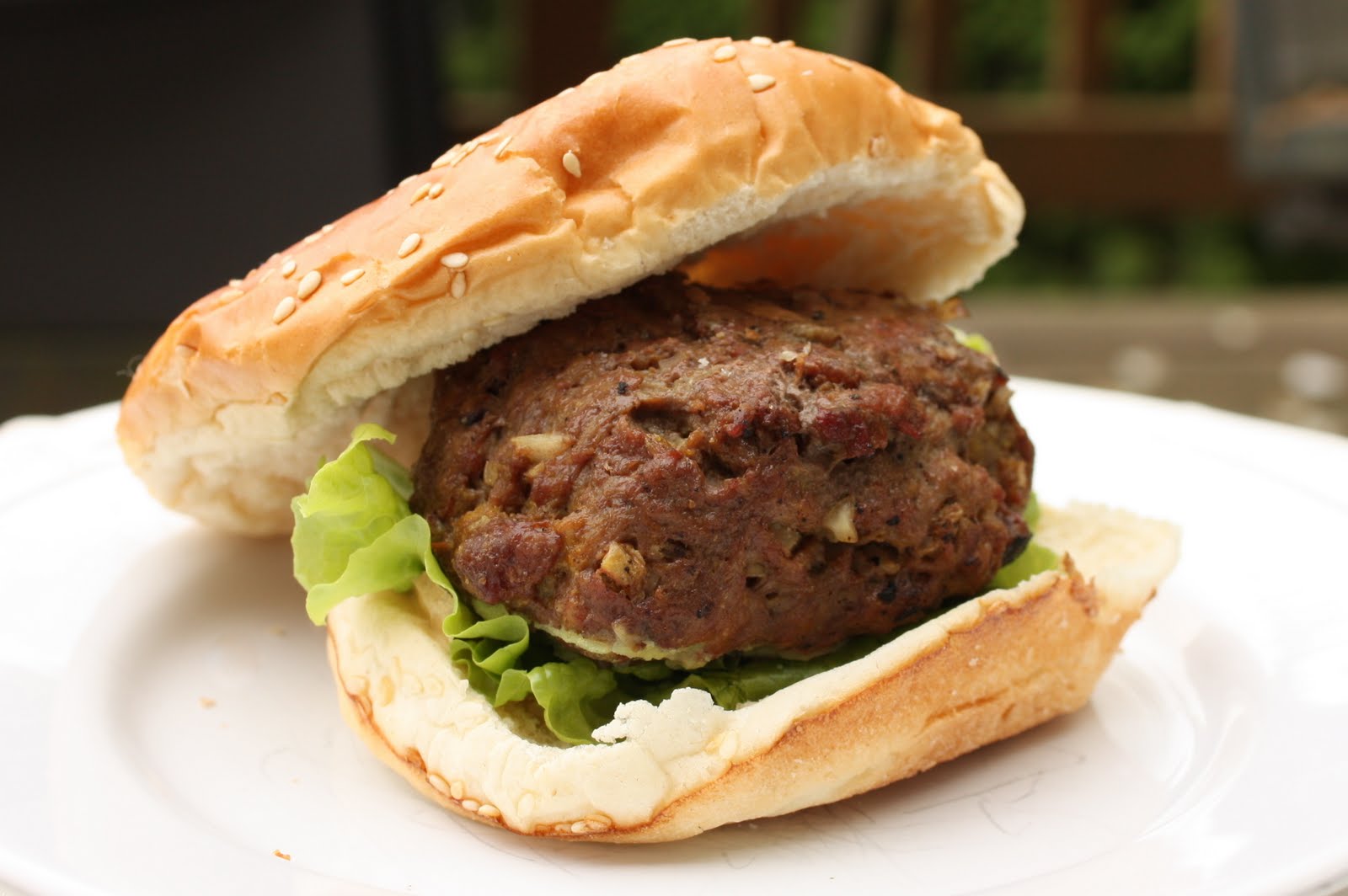 le hamburger et le croissant: Le VRAI hamburger américain