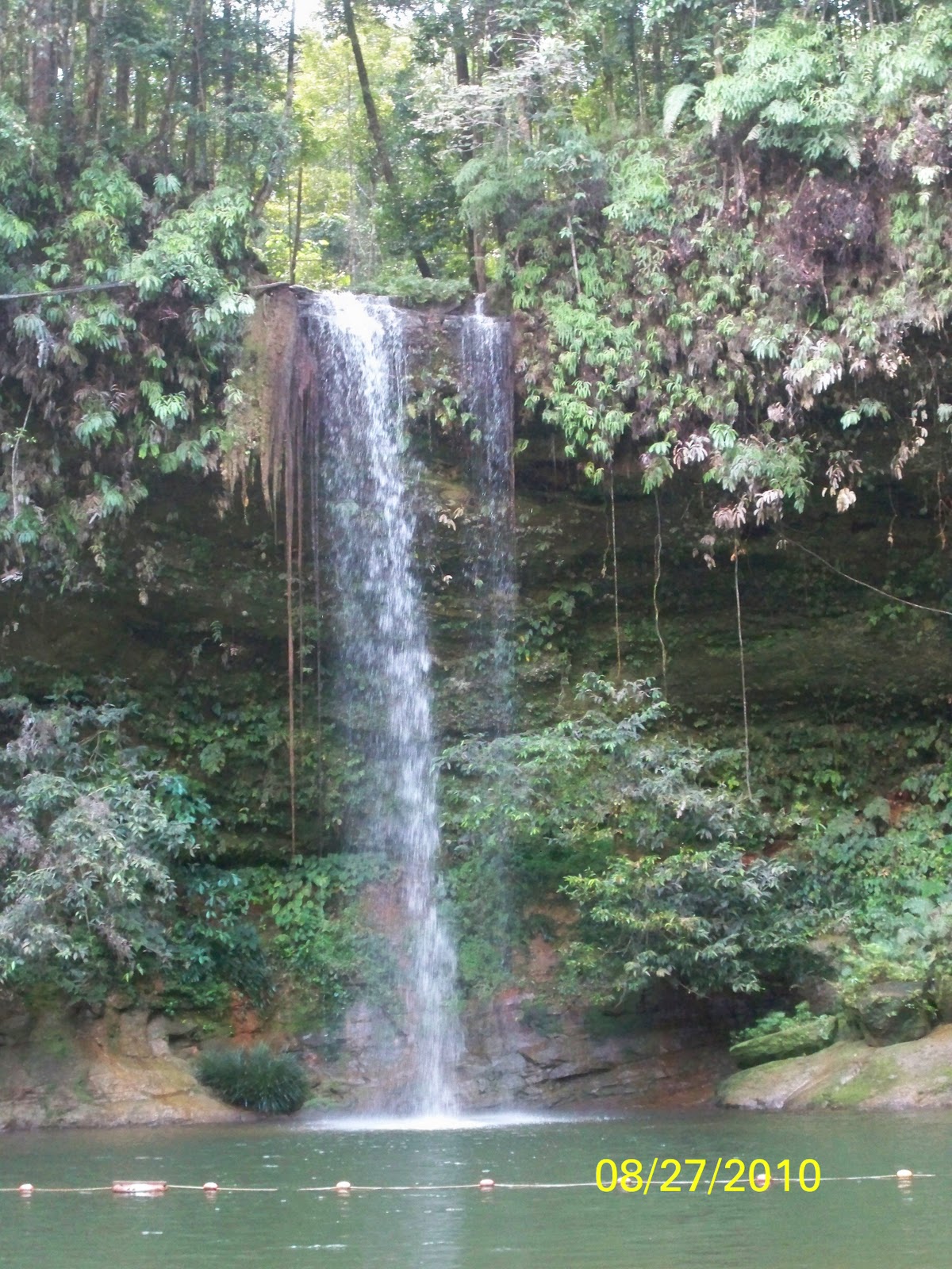 Hiking, Travel and Food!: Hiking up The Pinnacles - Gunung Api 1750m