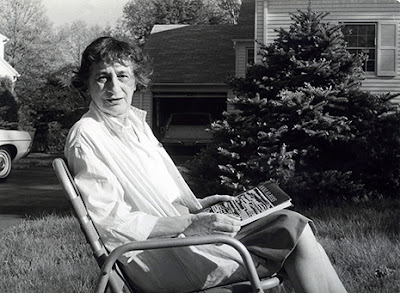 Artist Profile – Annie Albers, Renaissance Woman