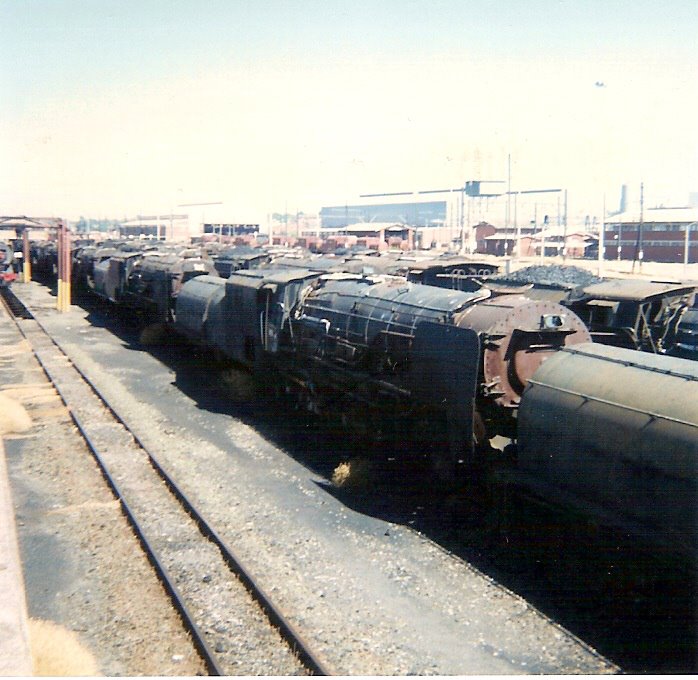 SAR CONNECTA: Warrenton 1990 - Scrap Steam Locomotives (Original Image ...