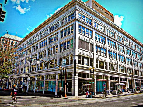 Building Facades in Downtown Portland