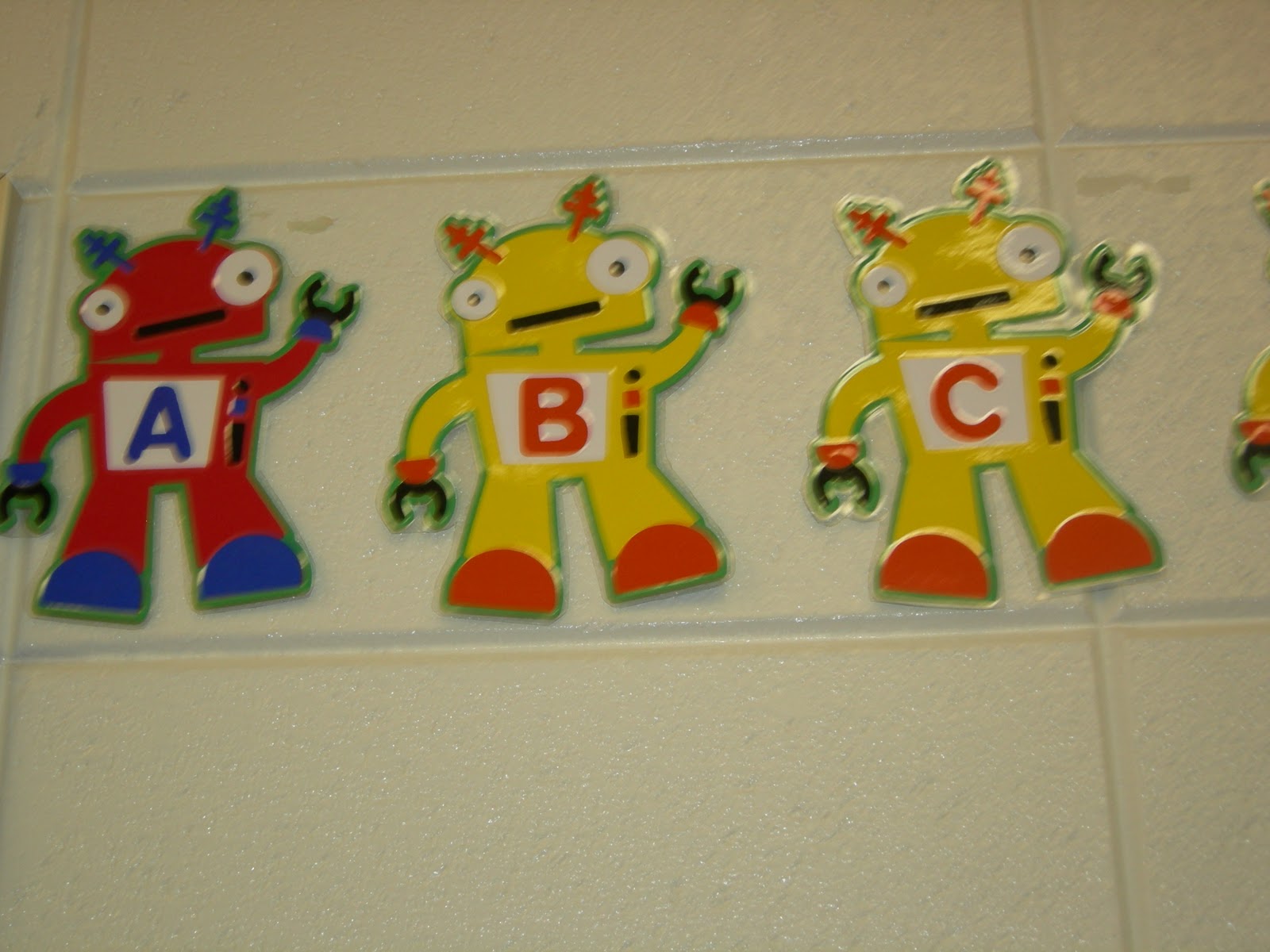 Scrappy Cassie: More Classroom Decorations