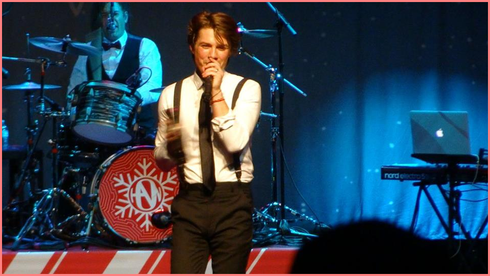 the creation of beauty is art.: review: hanson finally it's christmas tour