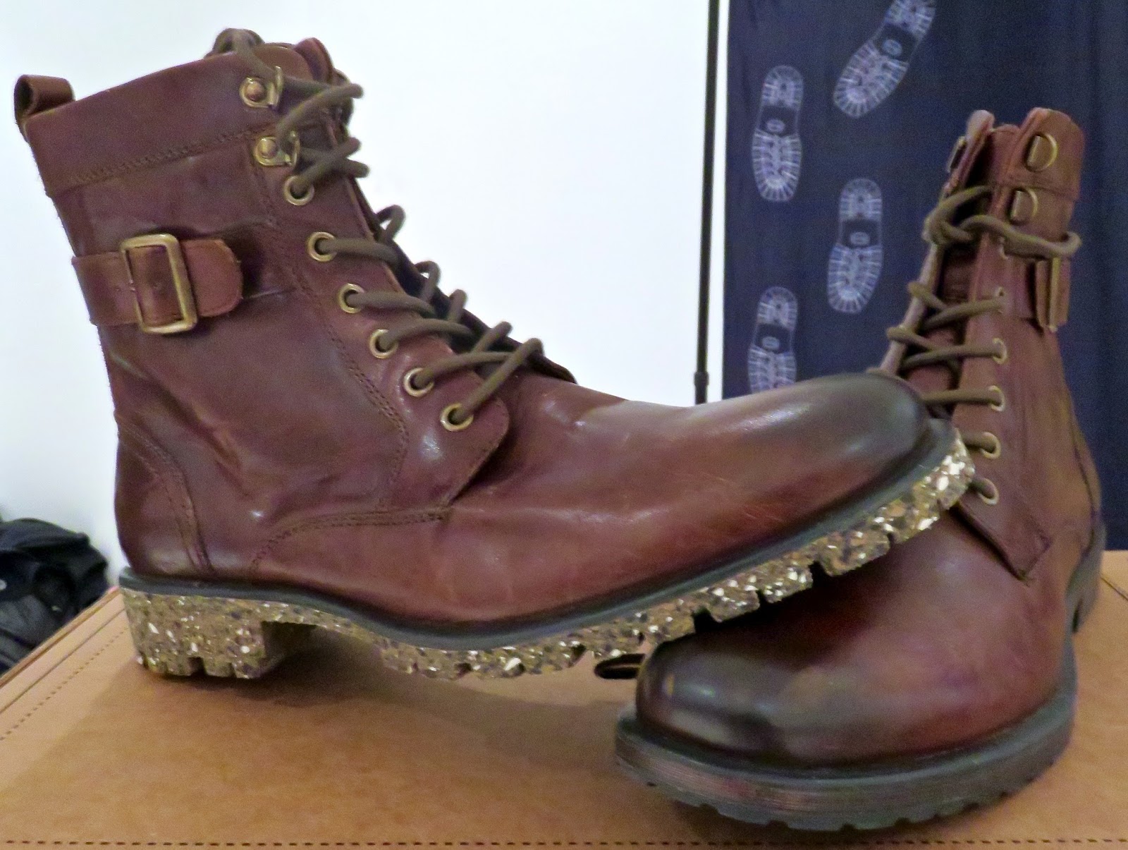 VIBRAM OUTSOLES REIMAGINE SHOES-CUSTOMIZE OPTIONS