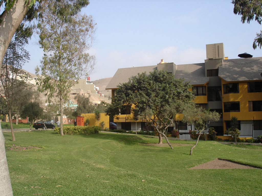 Los Cerros de Camacho y Las Casuarinas en - Lima - Perú