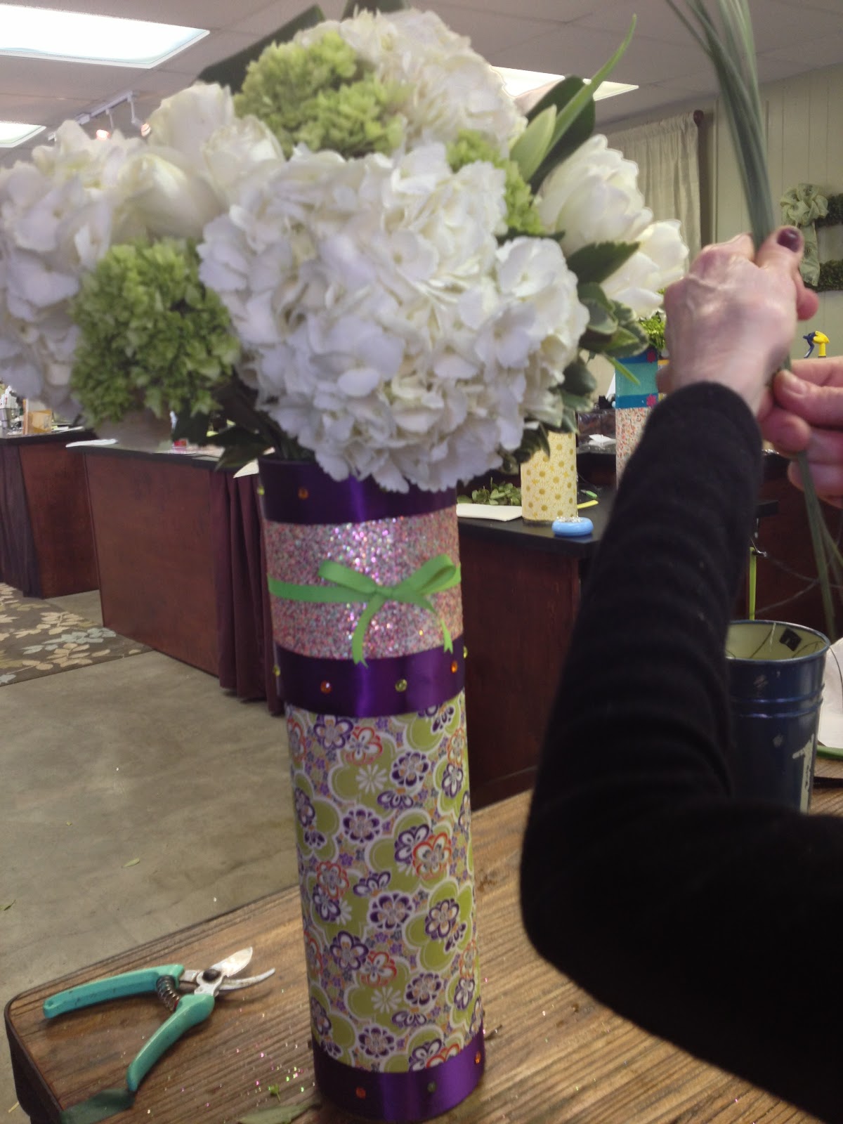 Helen Olivia Flowers: Embellishing Vases Floral Design Class