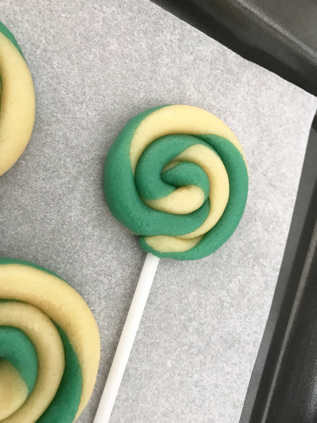 Lollipop Cookies