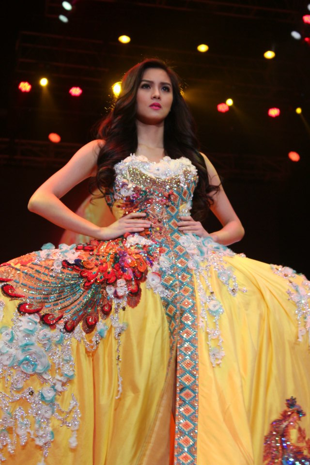 CARLTURE: Bench Universe: The 2012 Denim and Underwear Show