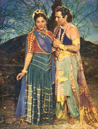 Beete Hue Din: ‘Jeevan Ki Veena Ka Taar Bole’- Nirupa Roy