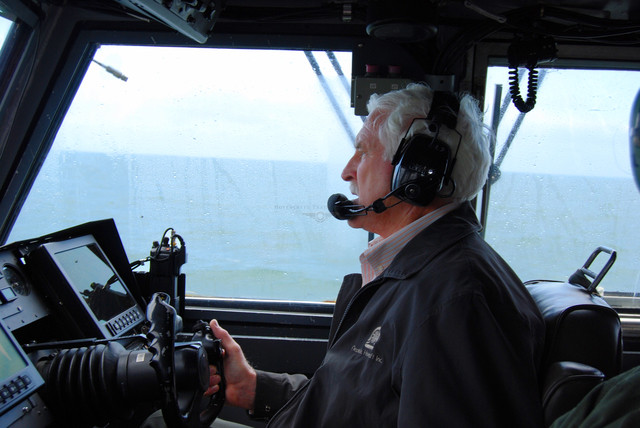 Neoteric Hovercraft Blog: Neoteric President Evaluates the U.S. Navy ...