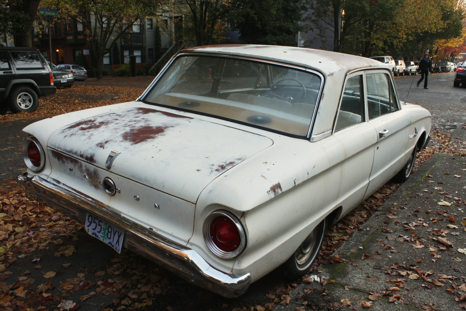 OLD PARKED CARS.: 1963 Ford Falcon.