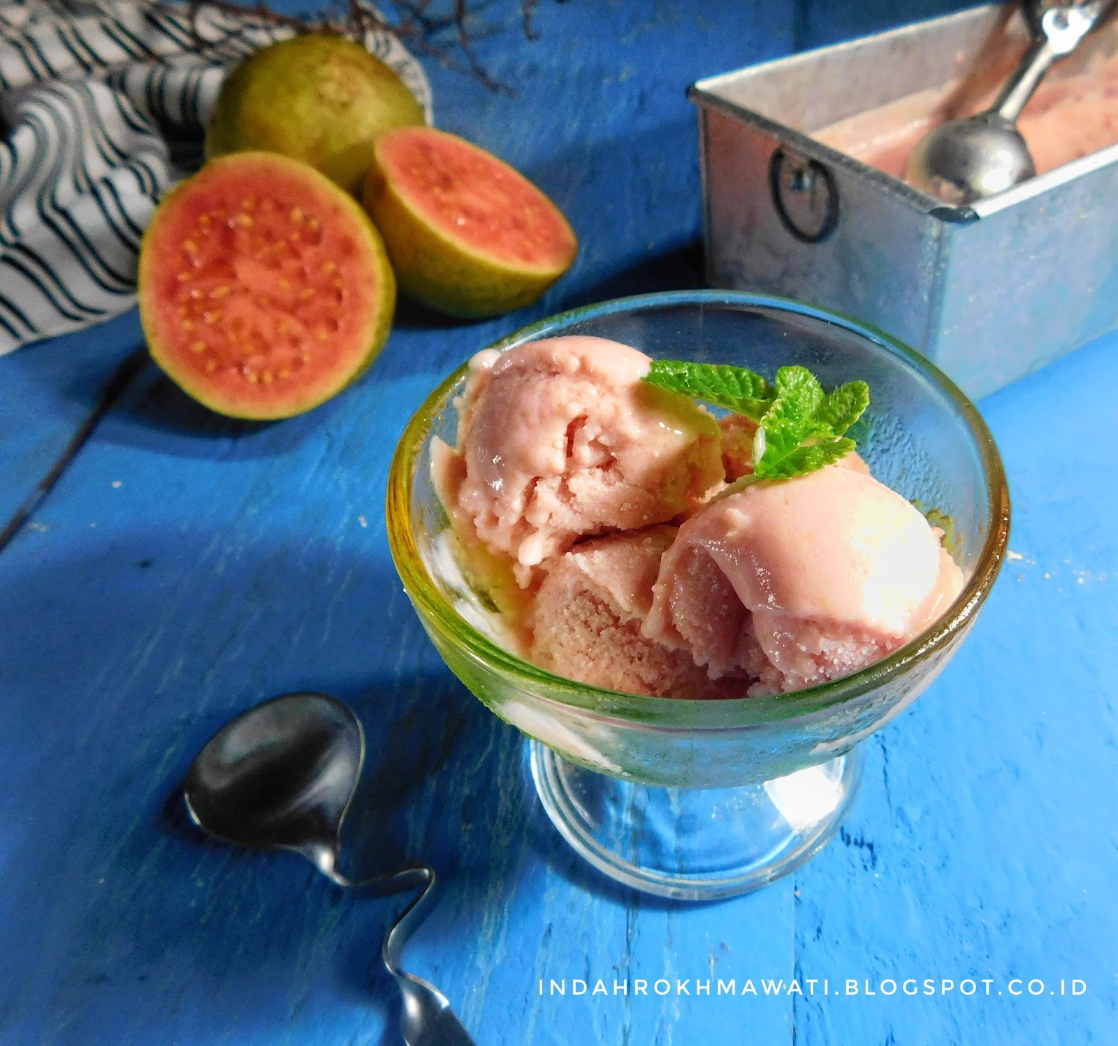 Es Krim Jambu Biji Merah - My Notebook