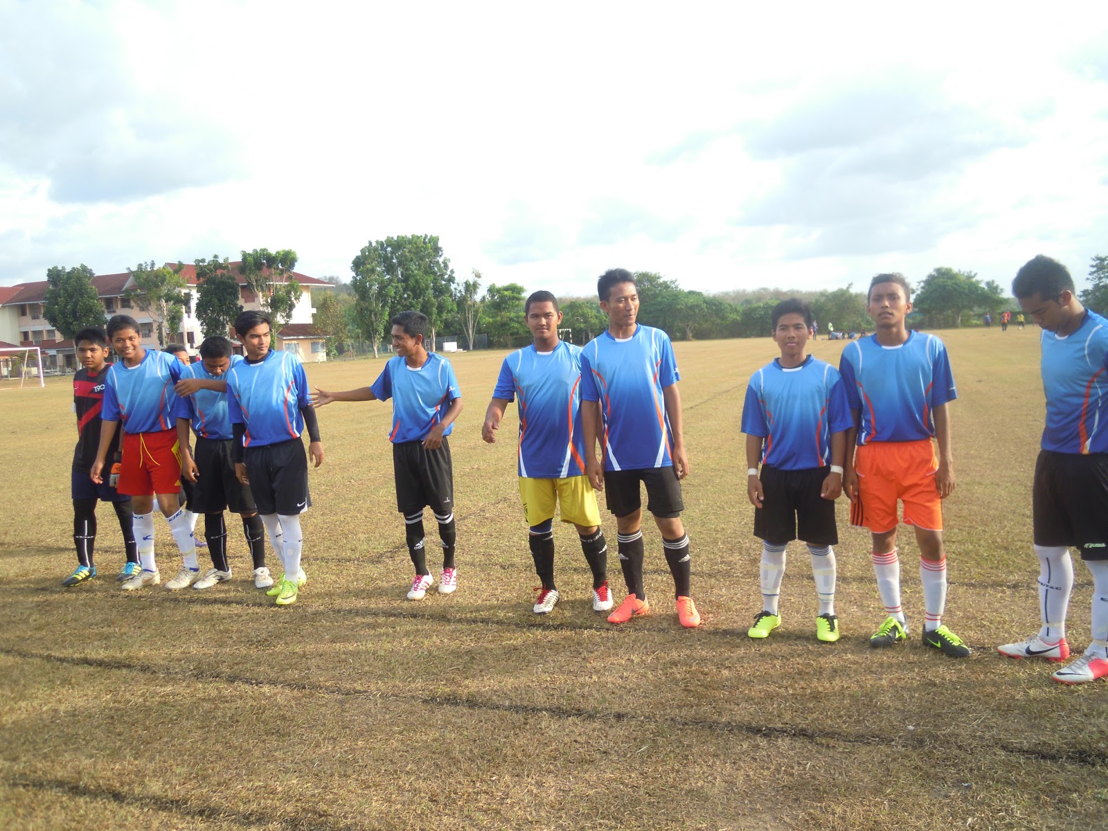 SMK HOSBA, 06010 Changlun, Kedah: Perlawanan Bola Sepak Persahabatan 2013