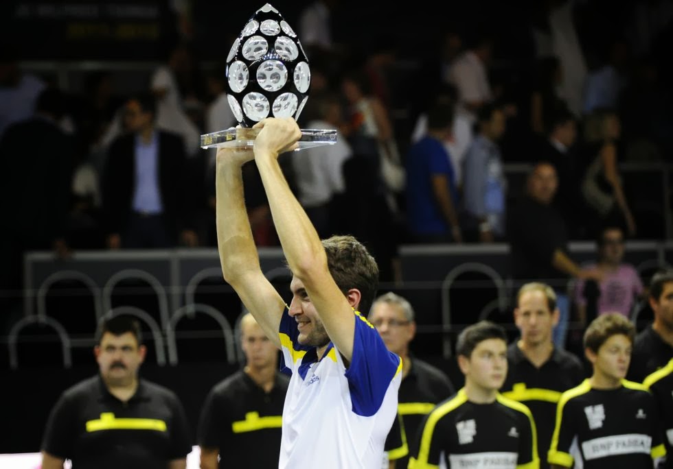 Gulbis brilla en San Petersburgo, Simon domina Metz y Radwanska se ...