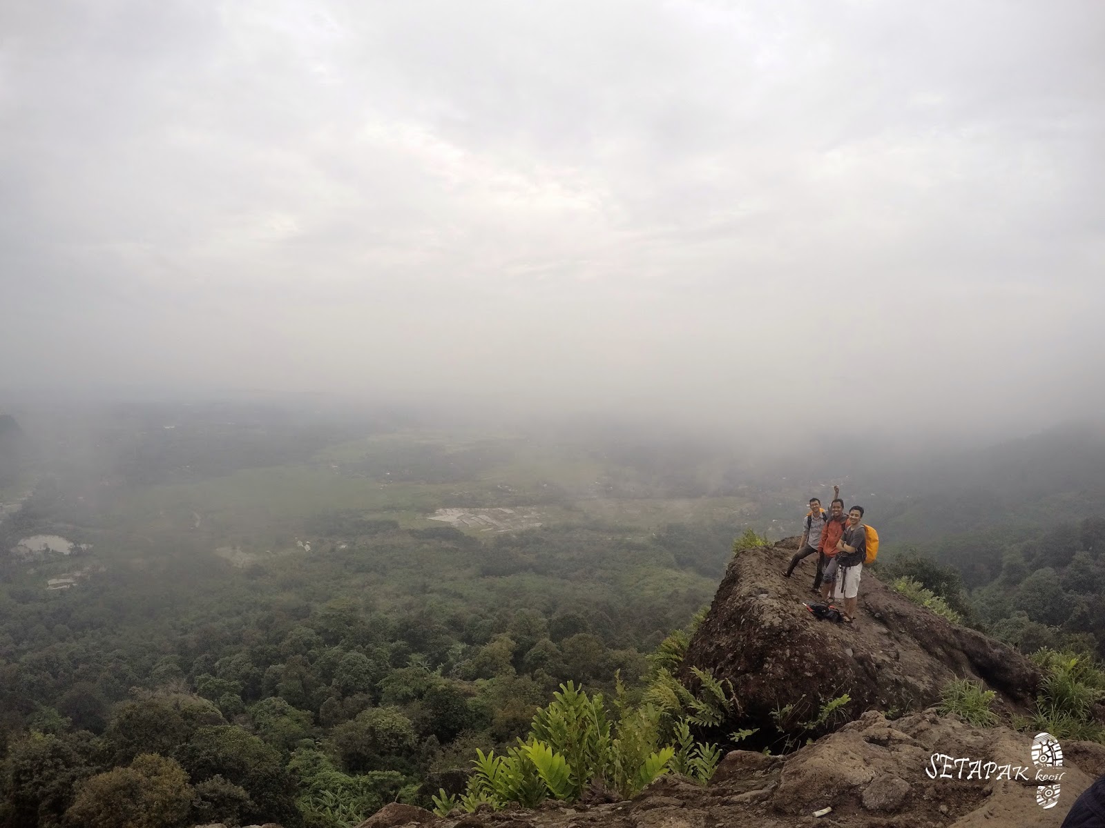 SETAPAK KECIL: Gunung Munara - One Day One Hiking