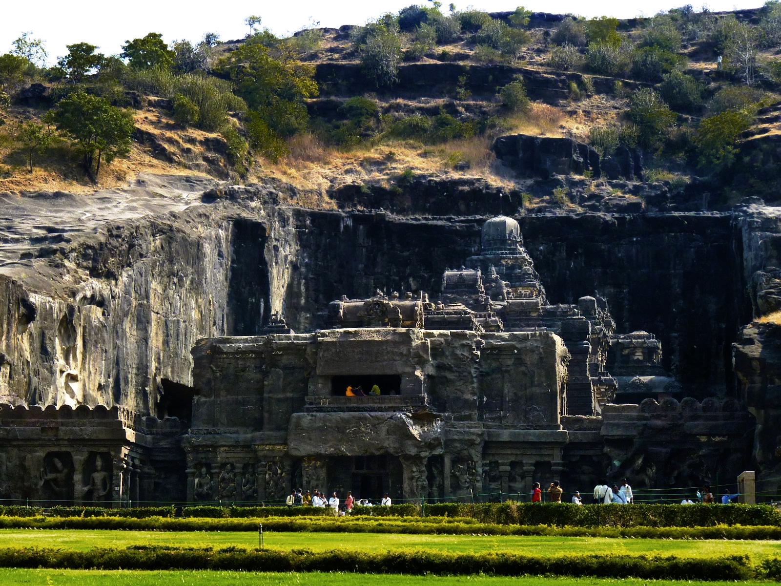 Romania Megalitica: India. Ellora Cave 16 – Kailasanatha Temple. Un loc ...