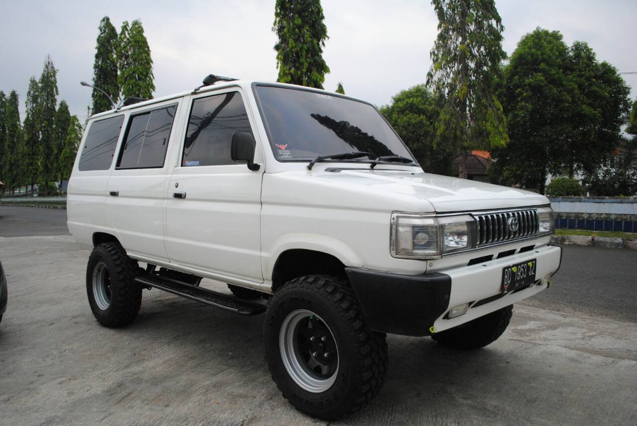 Modifikasi Velg Mobil Kijang Super, Simple dan Keren - Modifikasi.Me