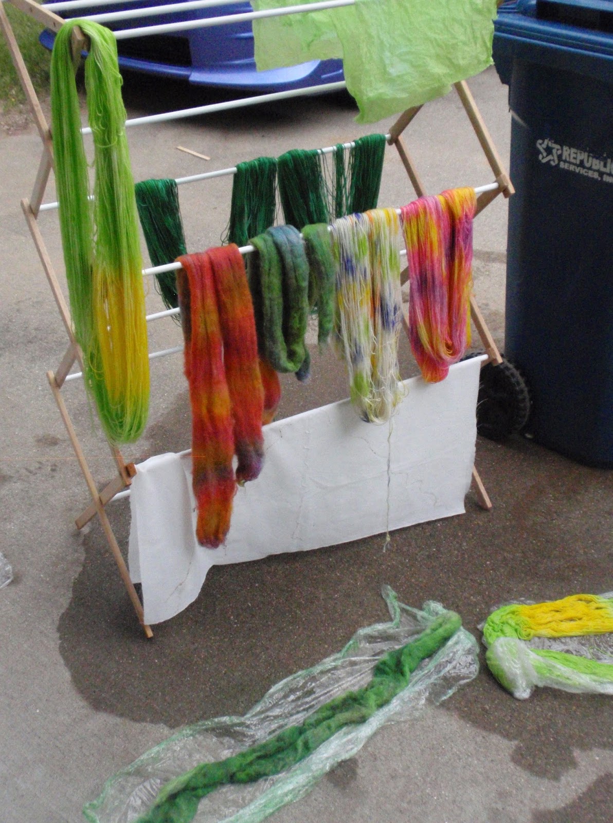 Dye Wool Roving With Food Coloring at Loyd Honore blog