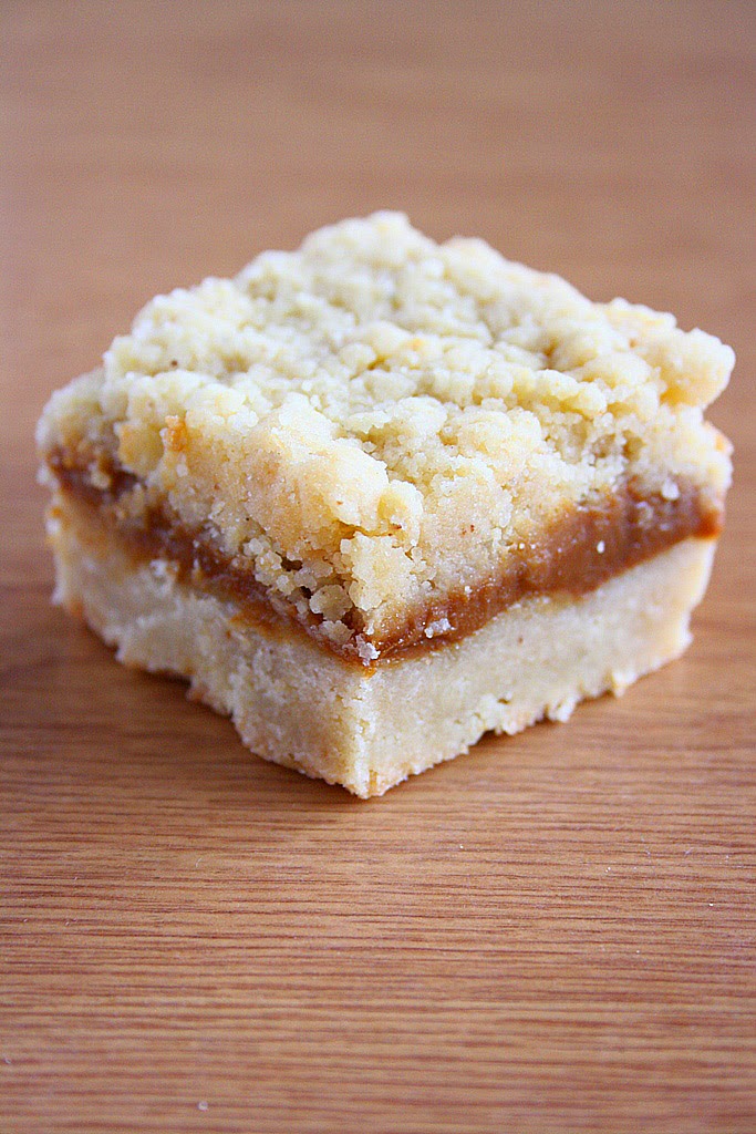 collecting memories: Caramel Crumb Bars with Brown Butter