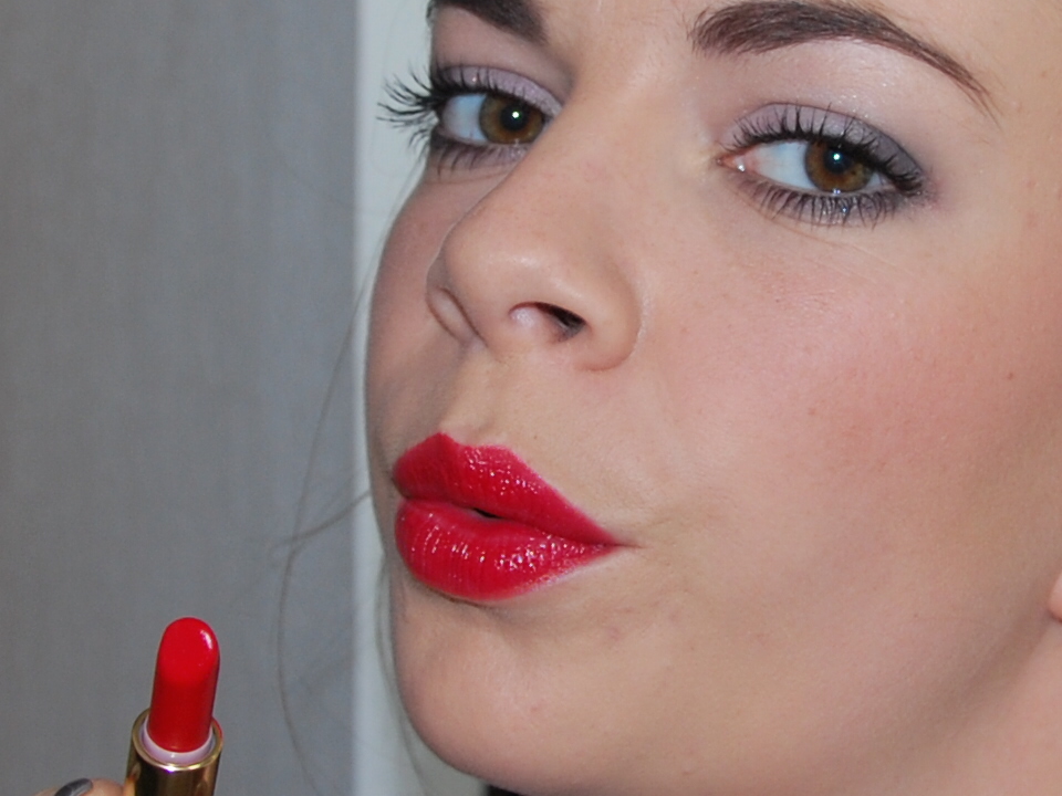 Le jeu du miroir ...: Osez, osez le rouge mat, et ben moi j'ai osé