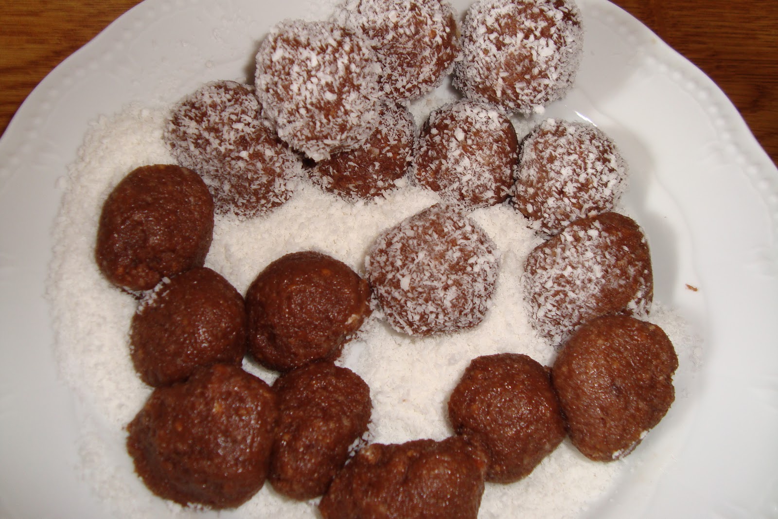 Mit køkken på Kreta: Troufes- Græske kokoskugler