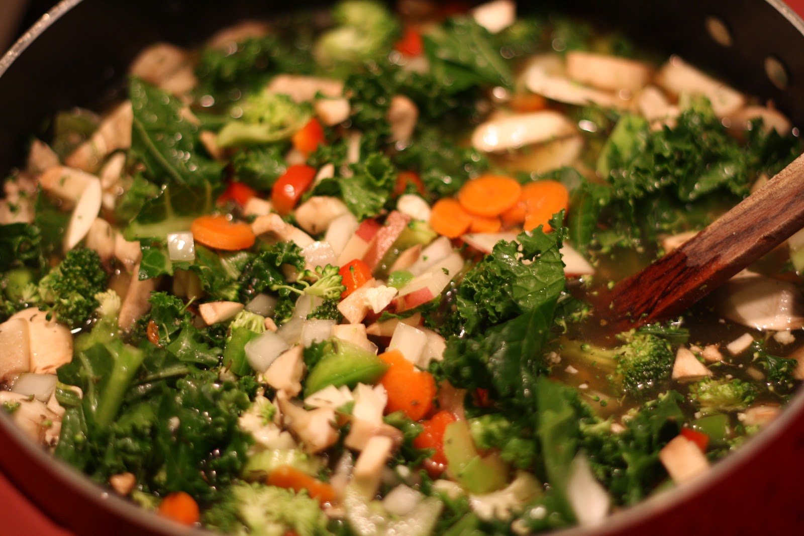 Making Mama's Kitchen: Fresh Vegetable Soup