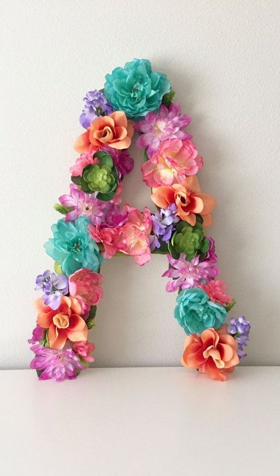 Como hacer letras florales para decorar una fiesta