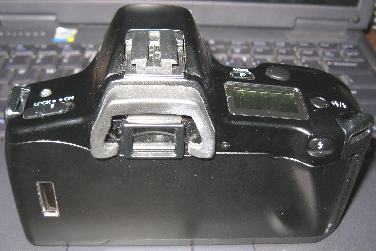 The Chens: The User’s Review: Minolta Maxxum 3xi SLR Camera