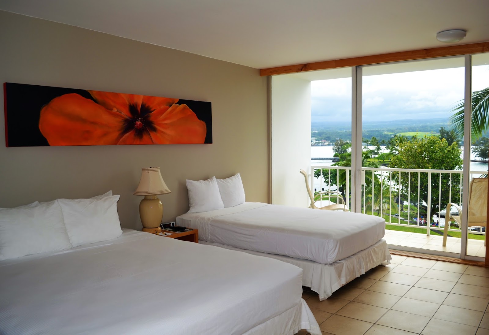 Family Travel Blog : How to visit Hawaii affordably