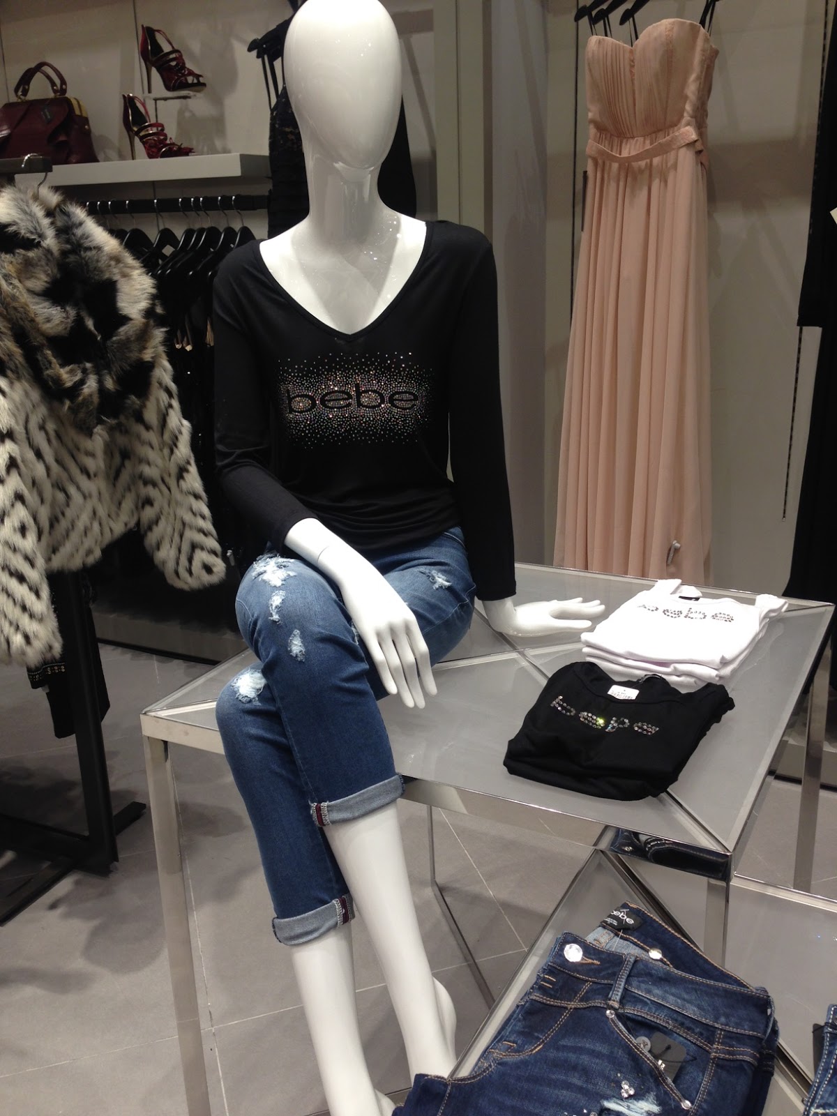 Llego a Guatemala la reconocida marca de ropa para mujeres " bebe