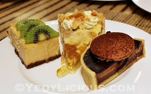 Buffet at Spectrum in Fairmont Hotel Makati, Philippines | YedyLicious ...