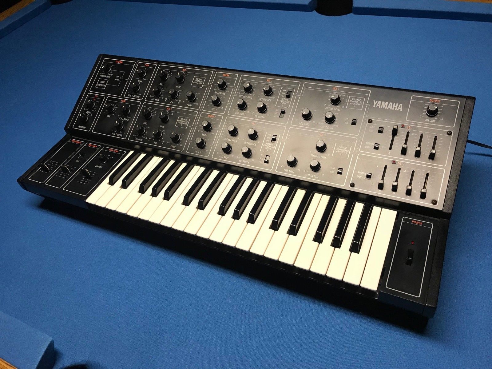 MATRIXSYNTH: Yamaha CS-15 Synthesizer in Beautiful Shape