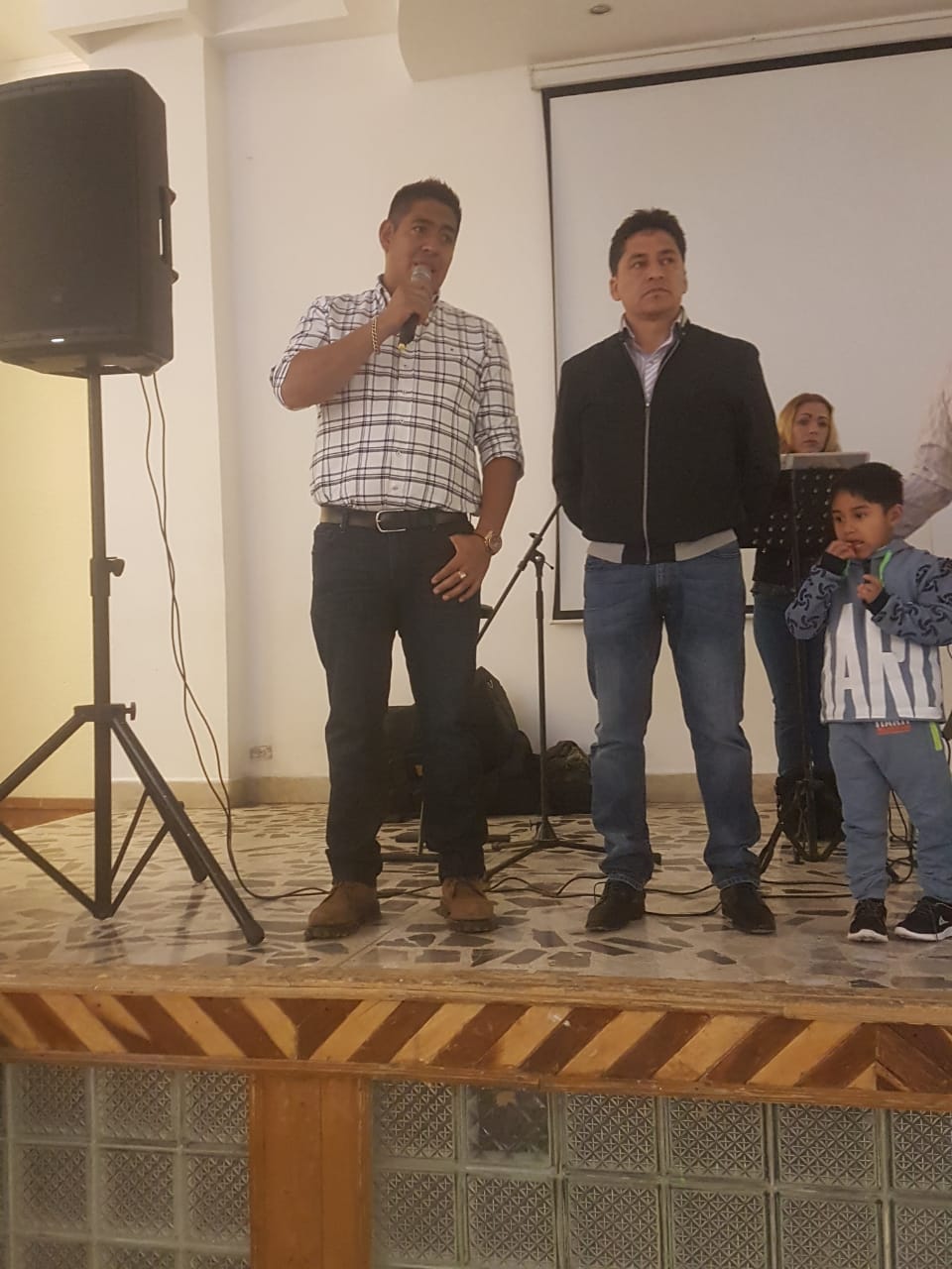 El mexiquense Hoy: Sexto Regidor de Ecatepec, Guillermo Fragoso convive ...