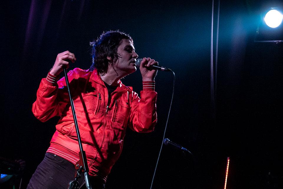 NOTICIAS Y EFEMERIDES MUSICALES Y DEL CINE: HACE TRES AÑOS, JUANA LA ...