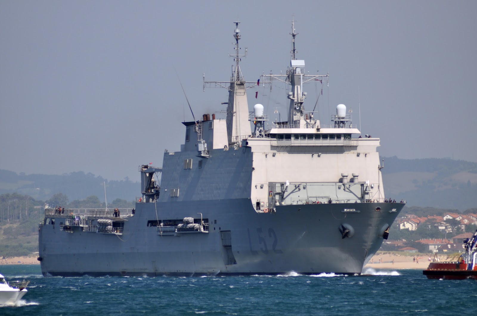 ANALISIS NAVAL: BUQUE DE APOYO ANFIBIO BAA "CASTILLA" L52