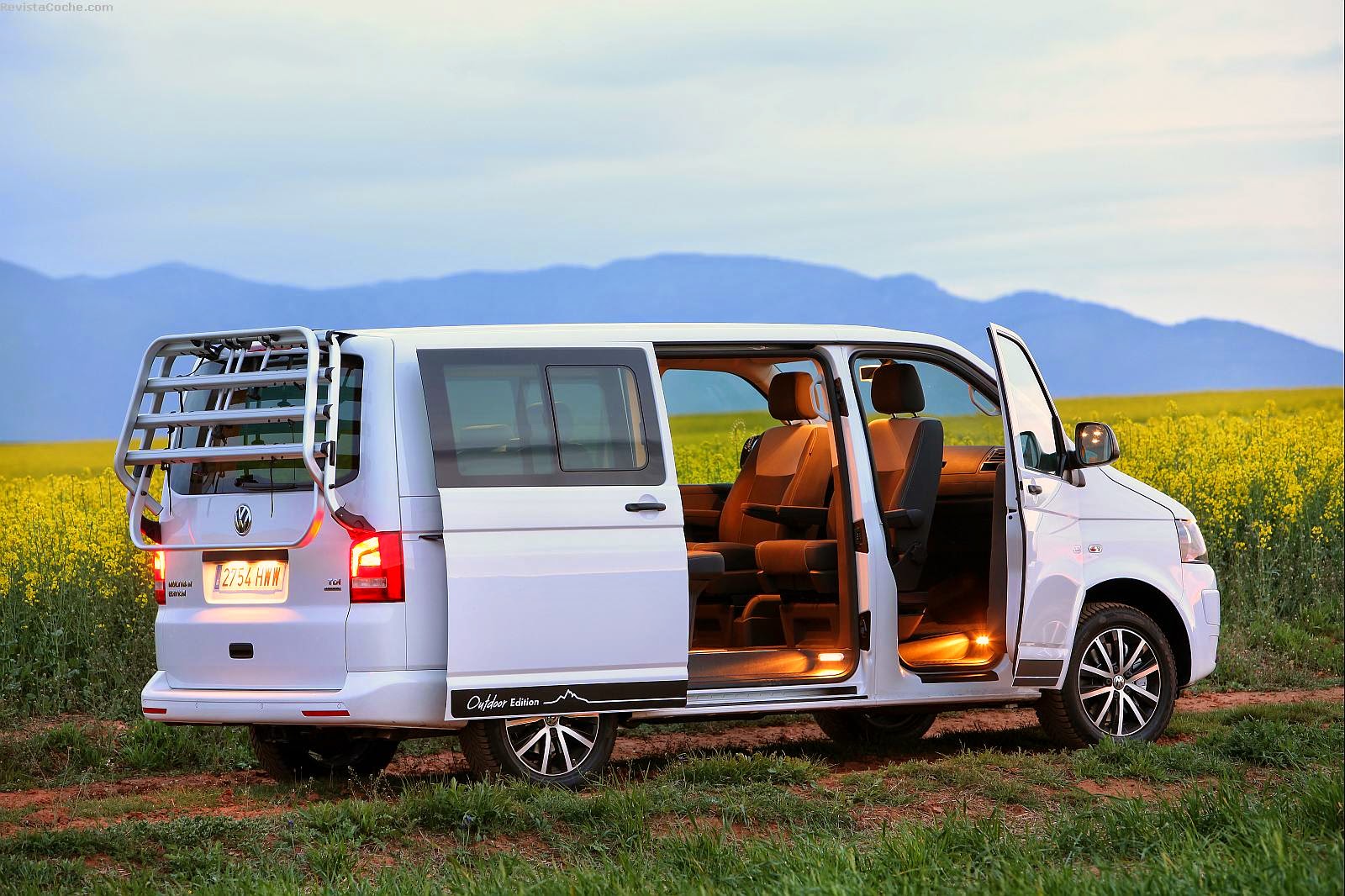 Revista Coche: Nuevo Volkswagen Multivan Outdoor Edition